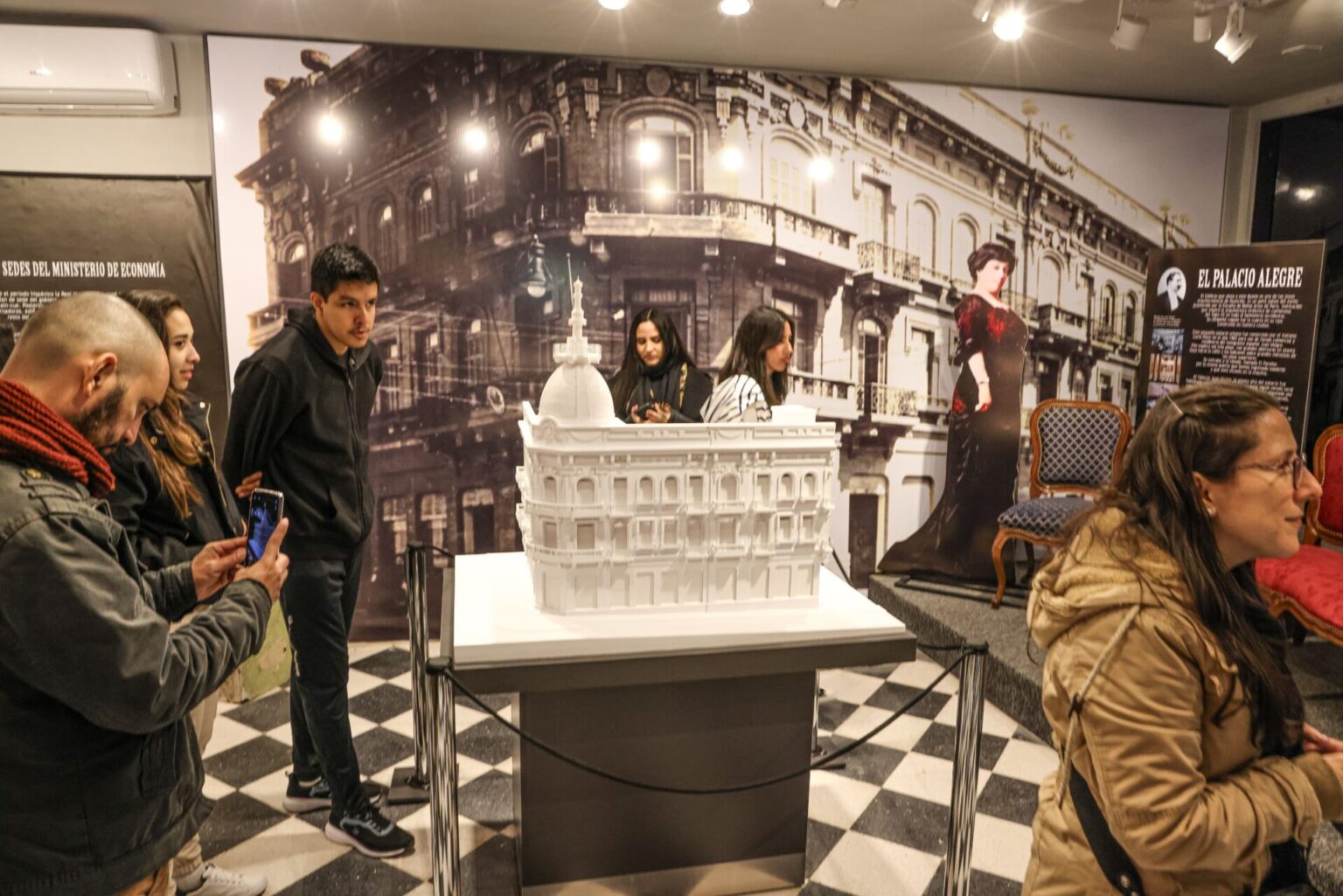 The Museum of Economics has received more than 12,000 visitors since ...